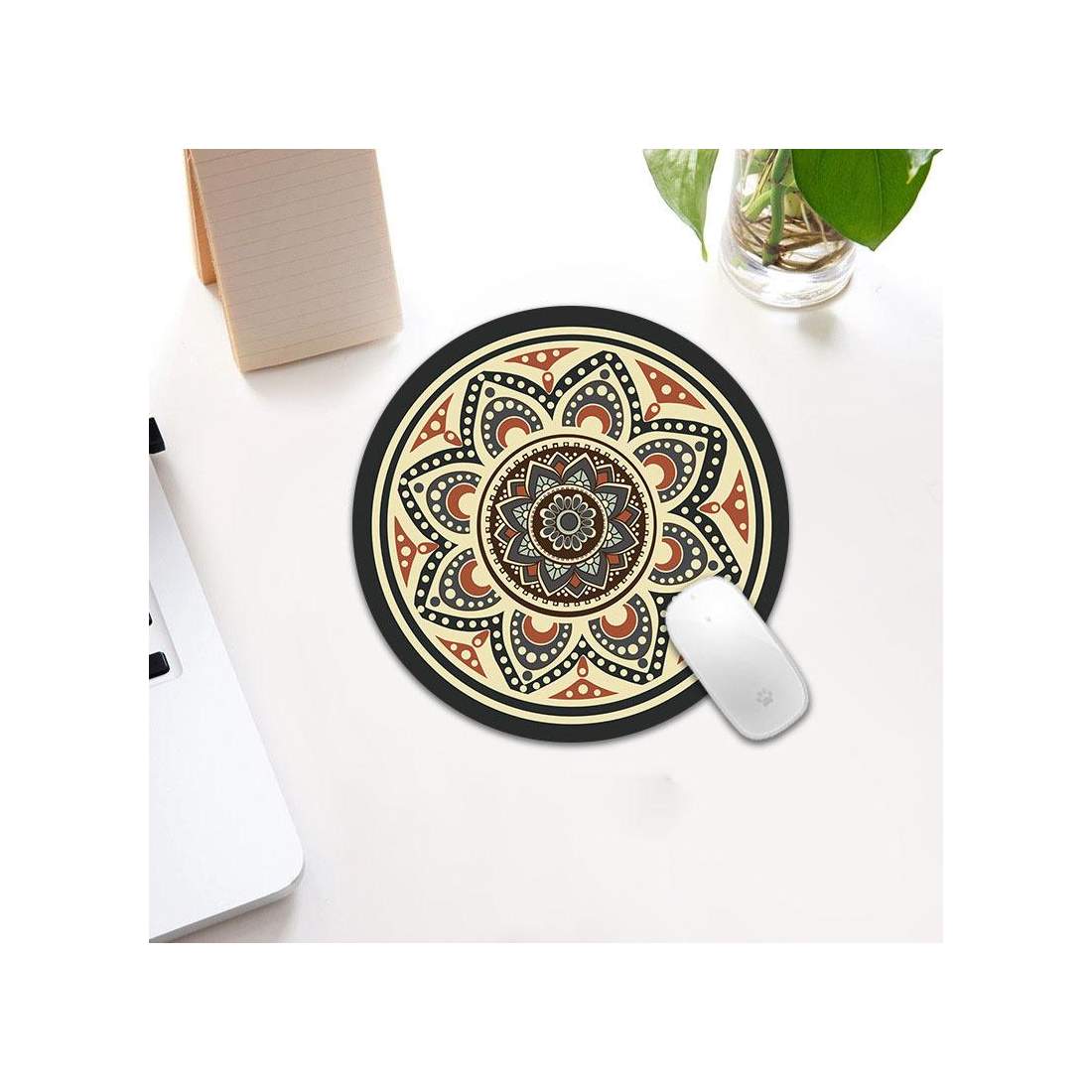 Round mouse mat with bohemian pattern