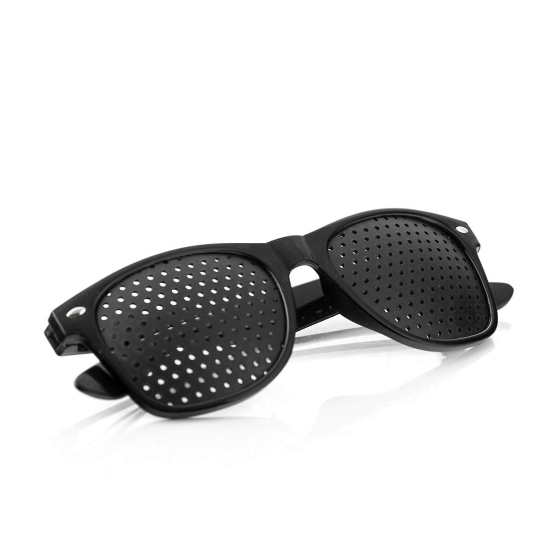 Mesh Glasses with Pinhole for Better Vision and Eye Health