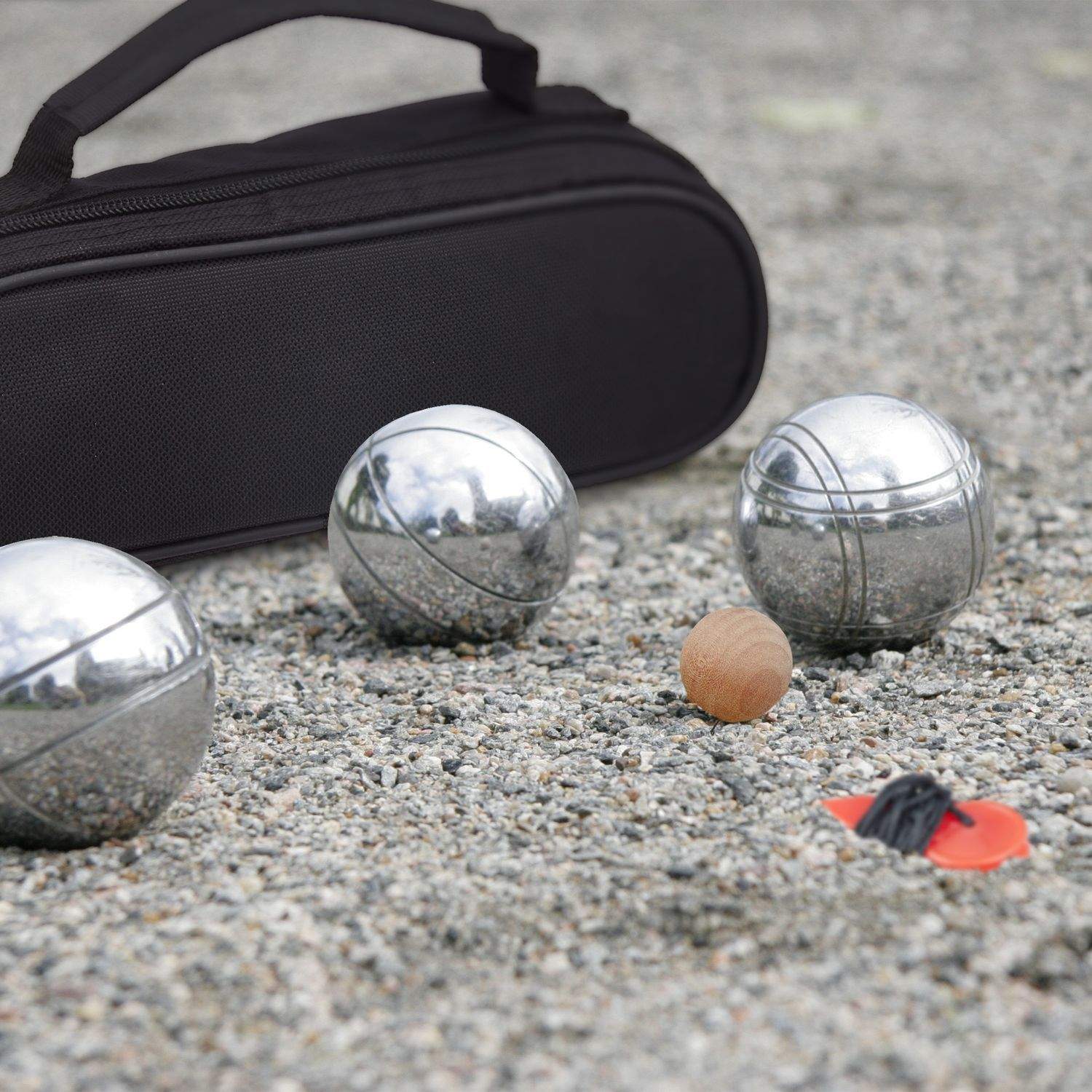 3 boules balls in a set