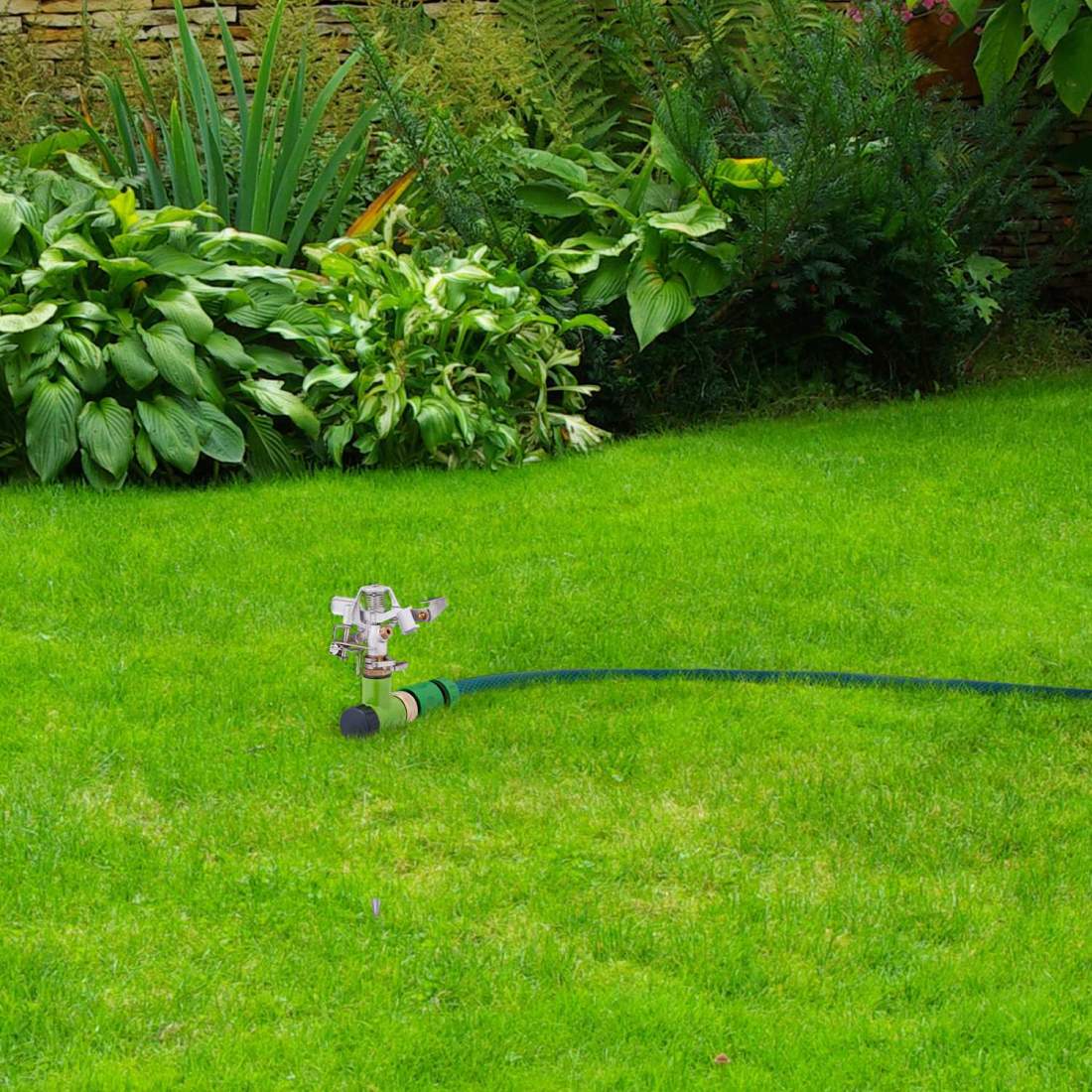 Garden sprinkler 14 m range