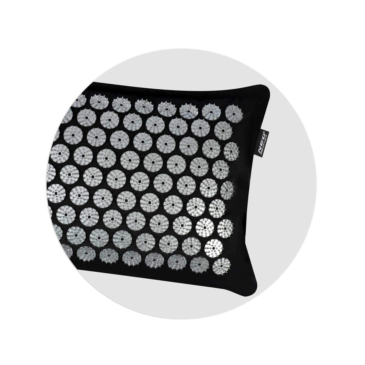 Akupressurmatta med piggar:230 piggar på mattan, 76 på kudden.Hjälper ...