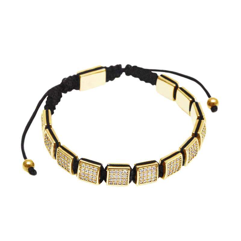 Rannekoru Neliölaatoilla - Kulta