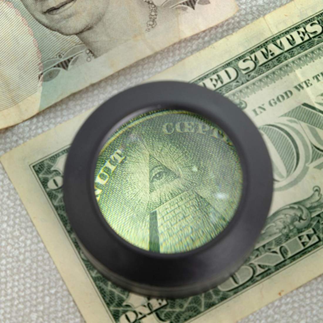 Lupp med LED-lampa - 5x Förstoring