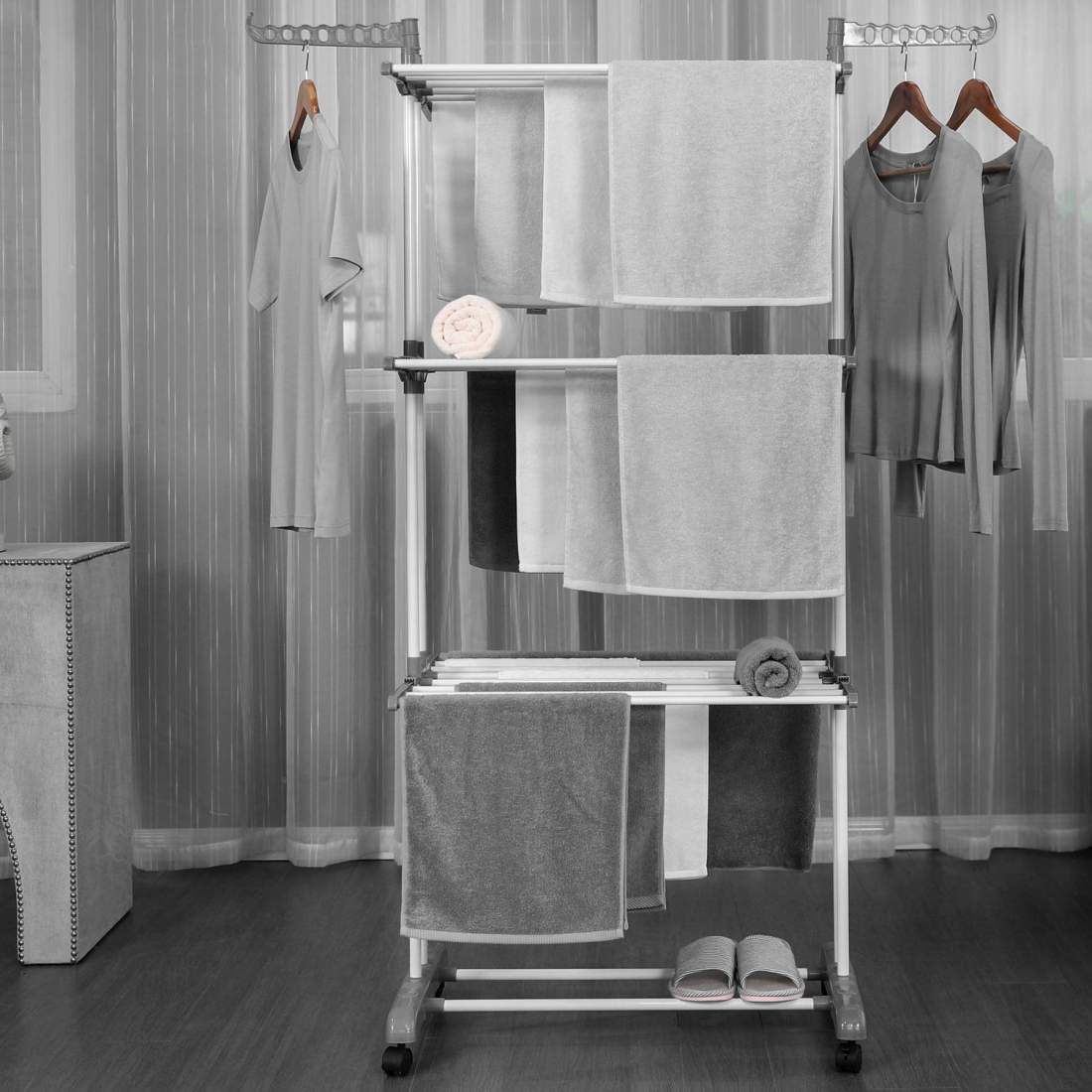 Drying rack with wheels and foldable shelves